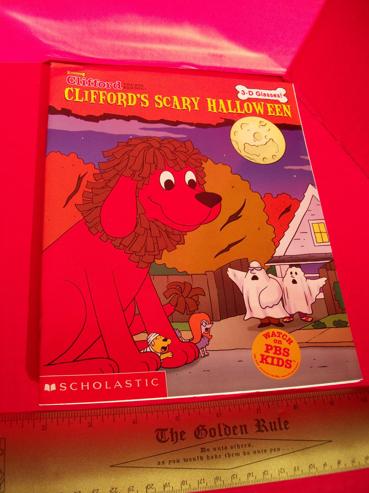 Clifford Holiday Fun Book Scholastic Big Red Dog Scary Halloween 3-D ...