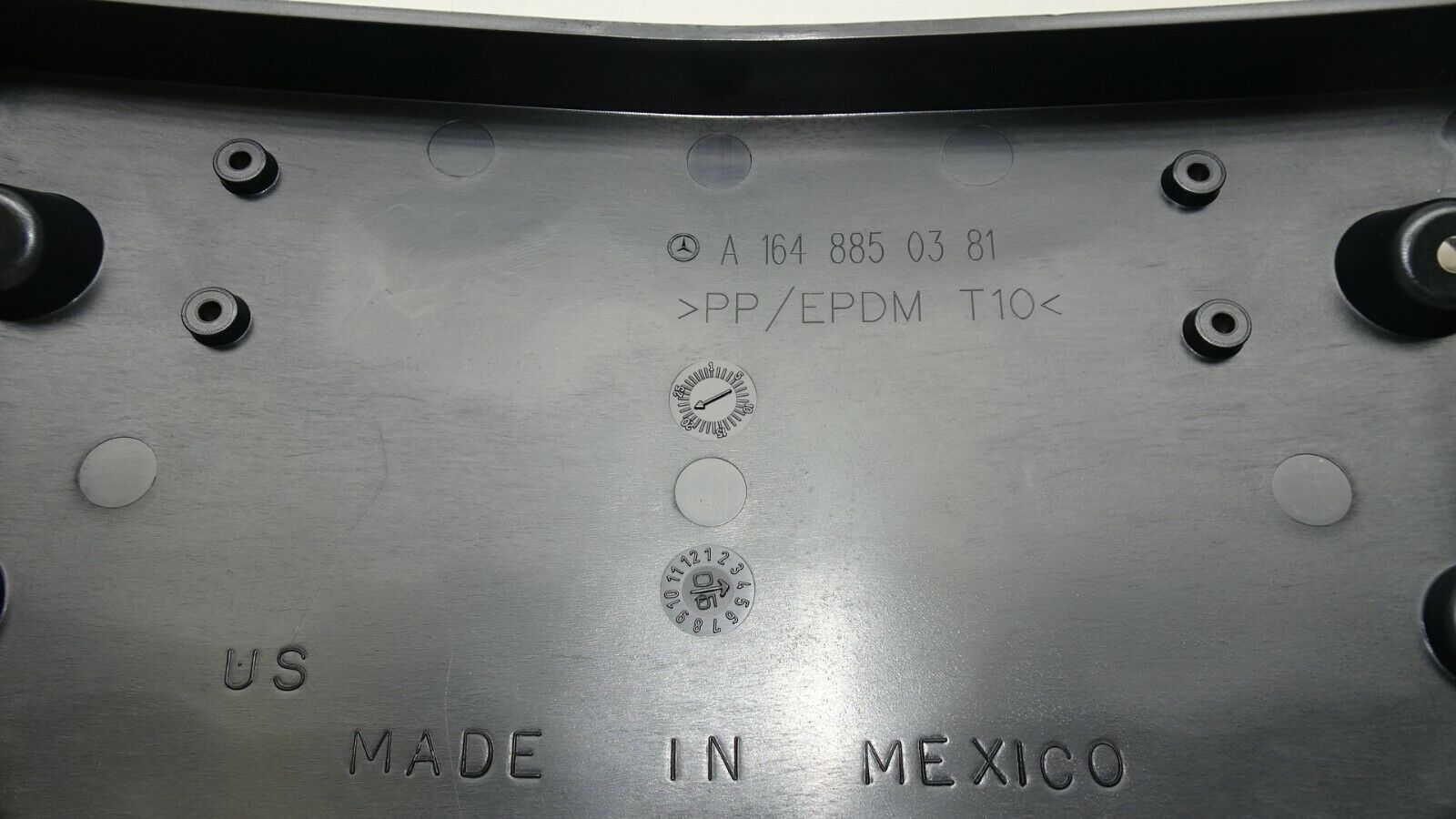 Mercedes Benz 164 885 03 81 License Plate Bracket Mount Holder Molding ...