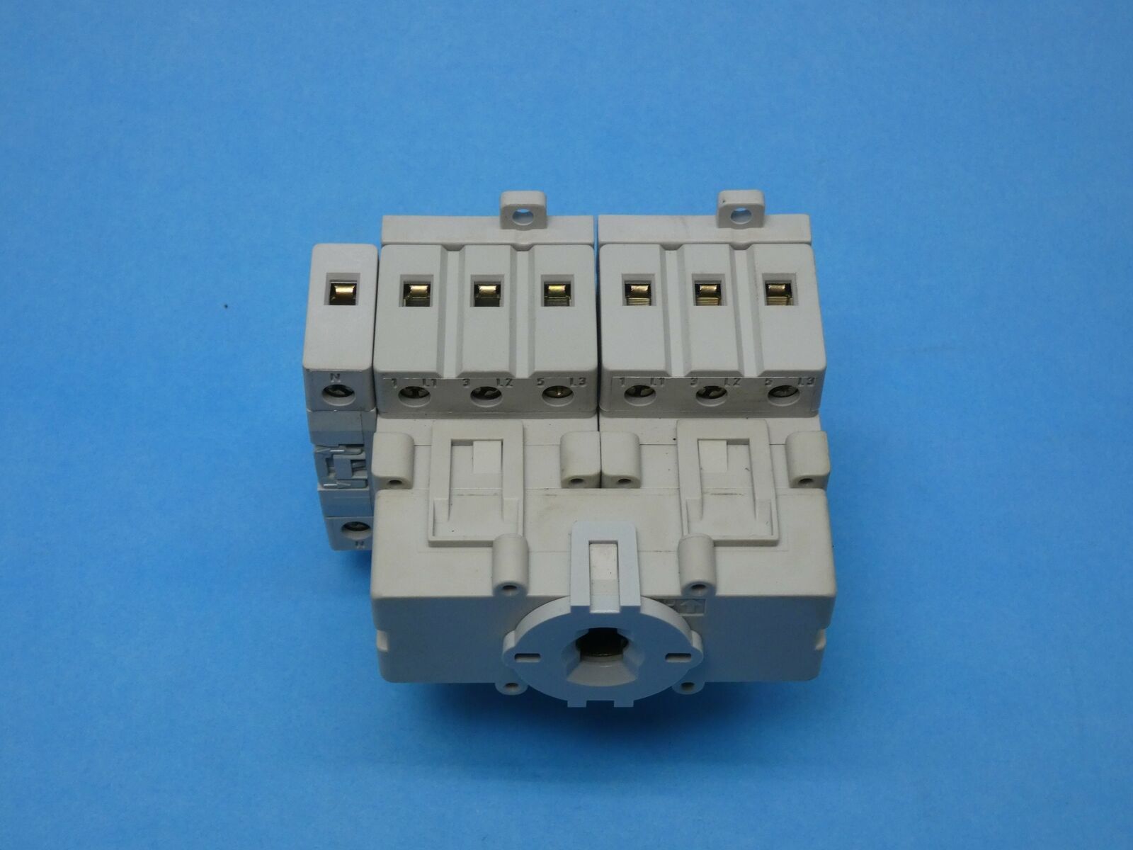 Allen Bradley 194E-A25-1786 IEC Rotary On/Off 90 Deg Inverted Switch ...