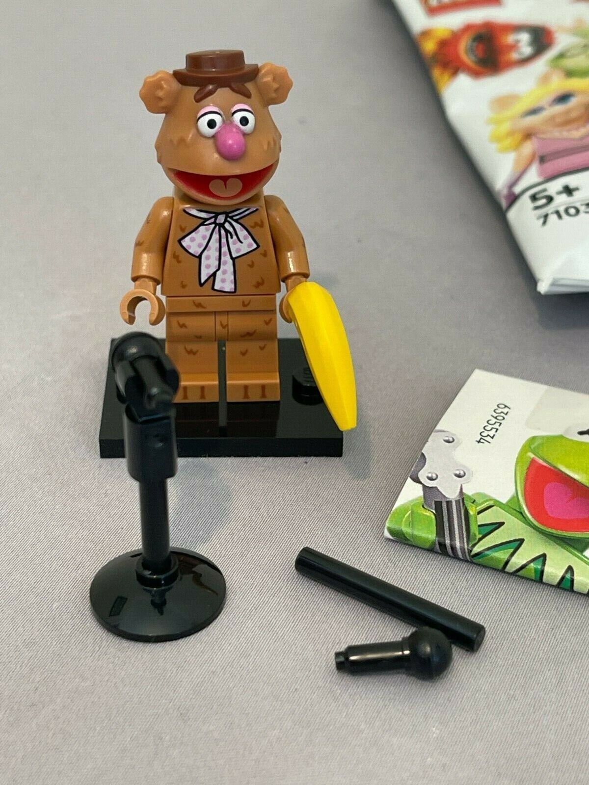 LEGO Minifigure THE MUPPETS TV Cartoon FOZZIE BEAR Disney Toy Figure ...