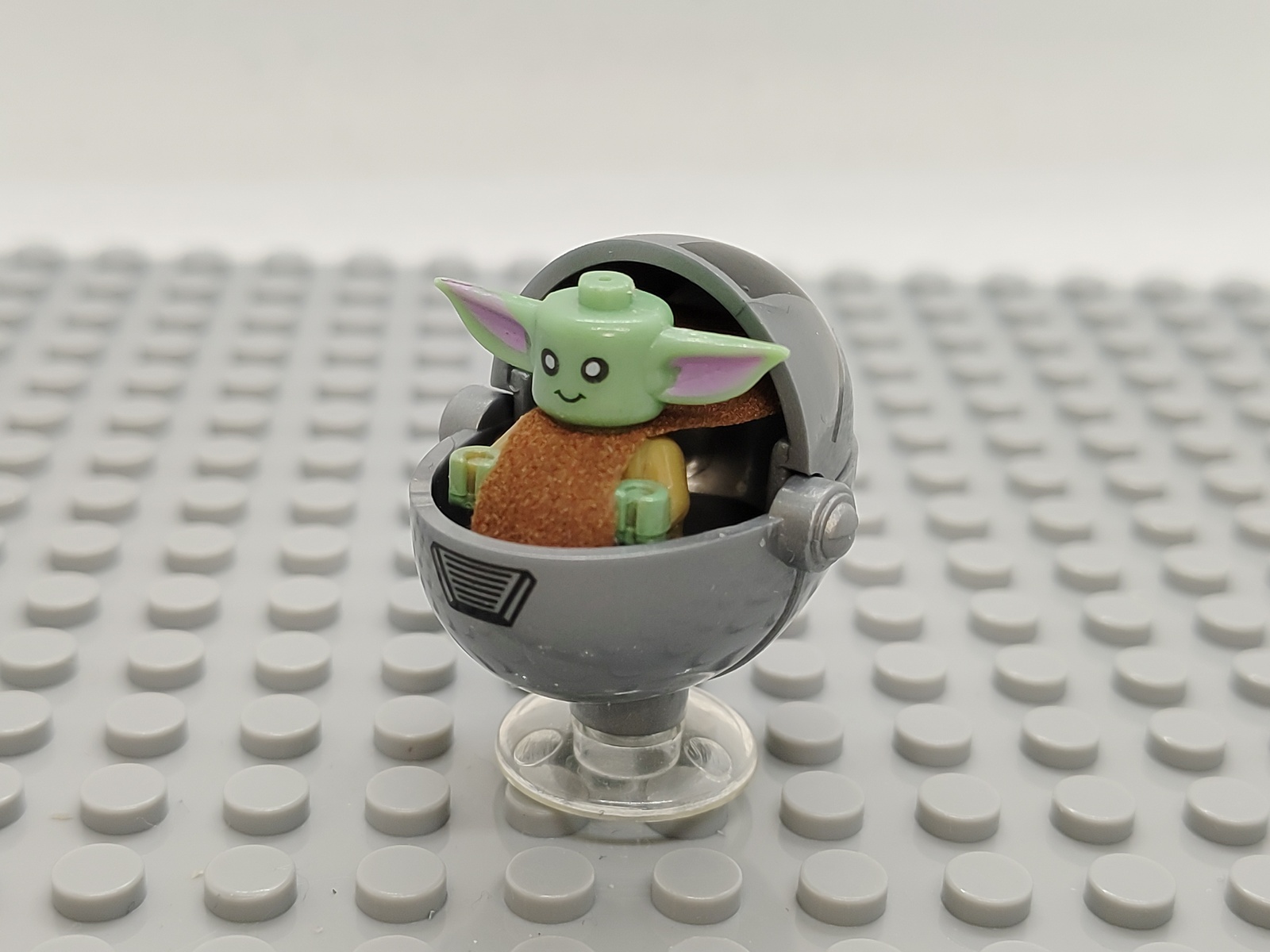 Baby Yoda in Pod Crib Grogu Custom minifigure vision 2 - LEGO (R ...