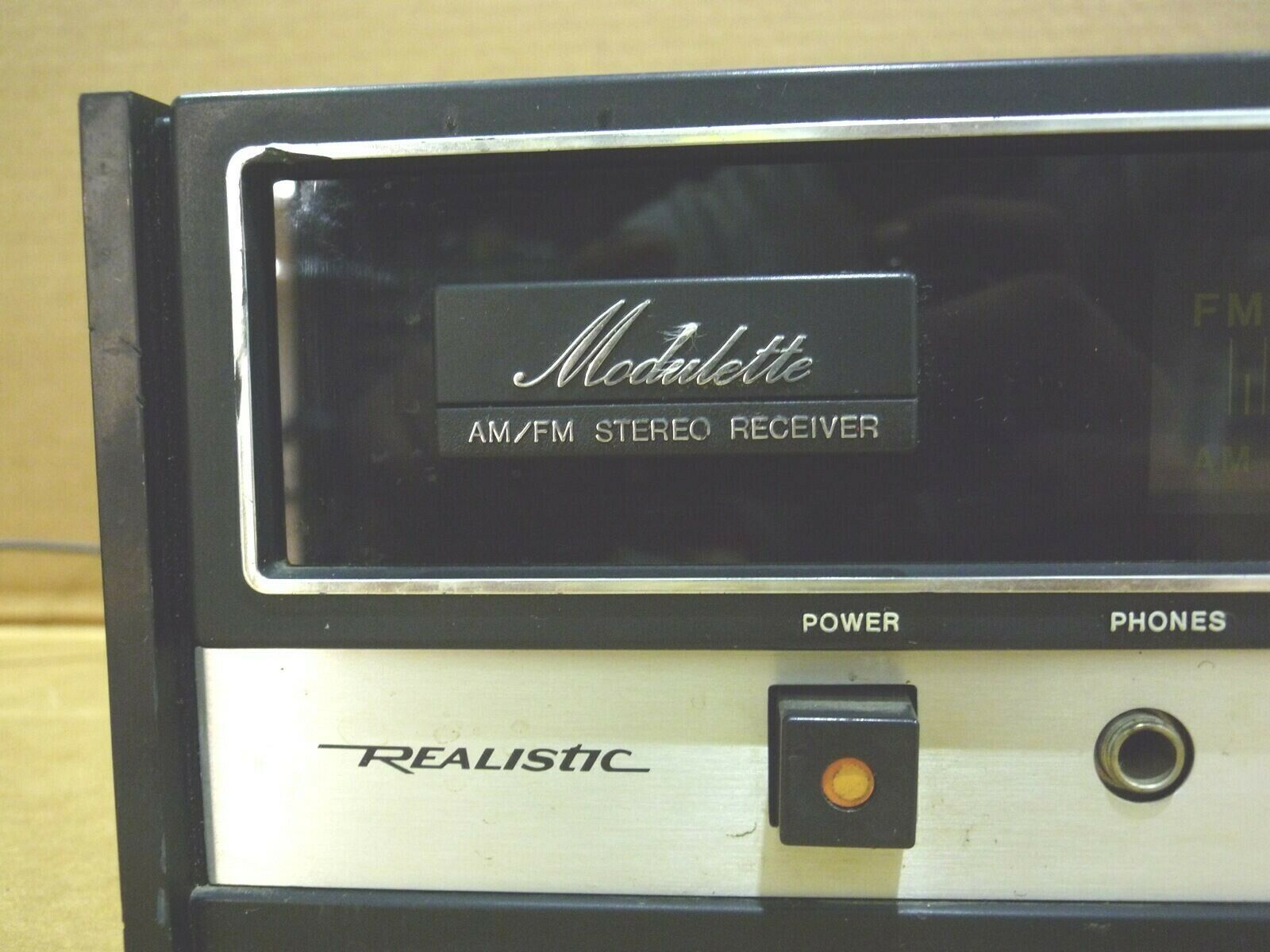 Realistic Modulette AM/FM Stereo Receiver 12-1401 - Vintage Audio & Video