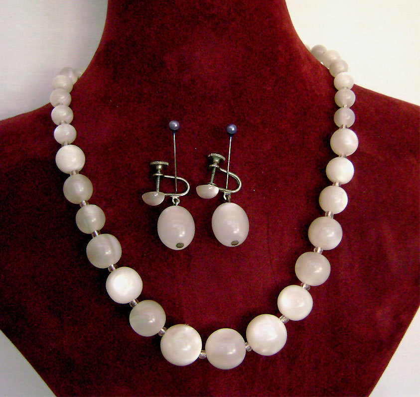 Vintage Coro White Lucite Moonglow Bead Necklace Drop Earrings ... Vintage Coro White Lucite Moonglow Bead Necklace Drop Earrings ...