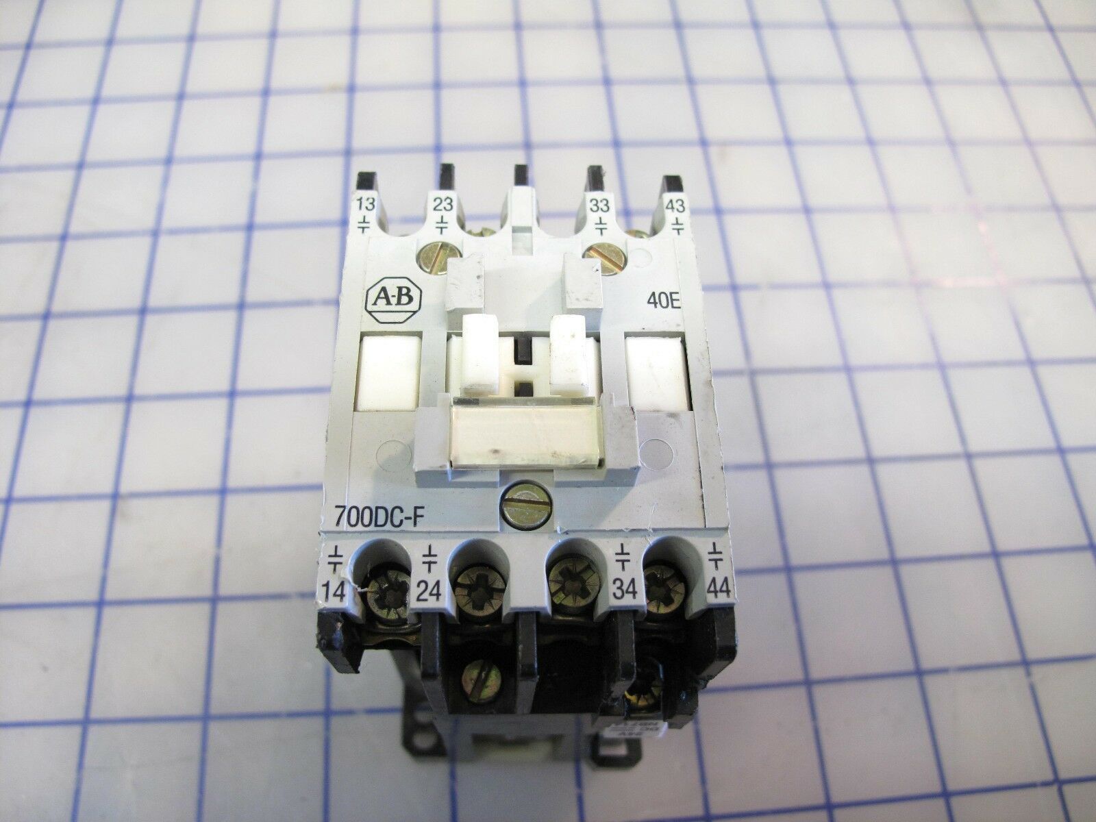 Allen Bradley Control Relay, 700DC-F400*, Ser. C, 24VDC Coil ...