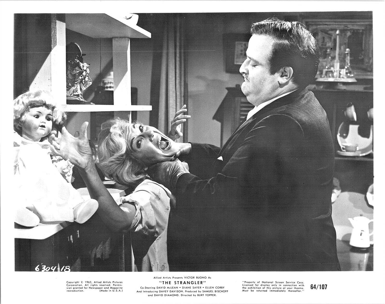 The Strangler 1964 horror Victor Buono attacks Jeanne Bates original ...