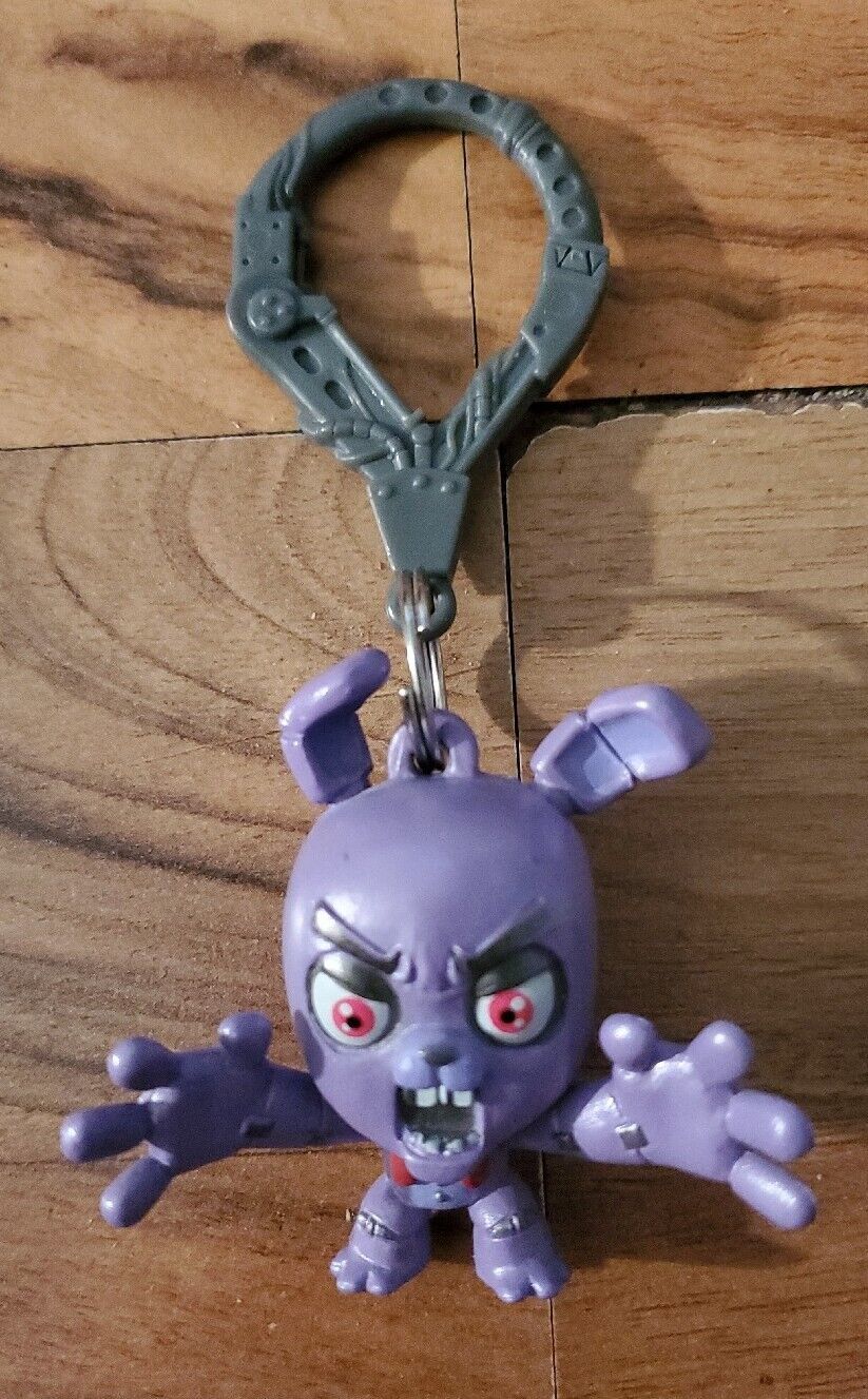 Five 5 Nights at Freddy's Keychain Backpack FNAF By Scott Cawthon 2016 ...