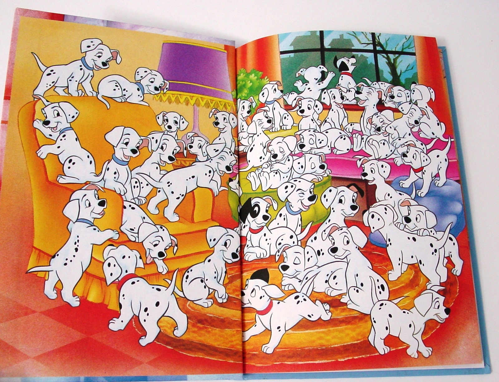 Walt Disney's 101 Dalmatians Wonderful World of Reading HB - Books