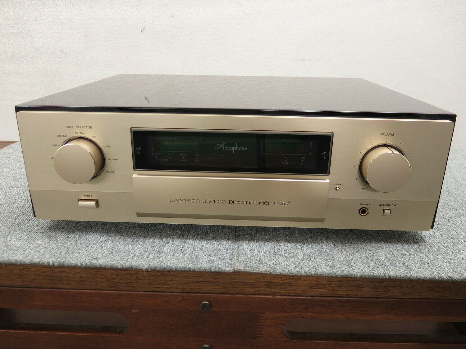 Used Accuphase C-2810 Control amplifiers for Sale | HifiShark.com