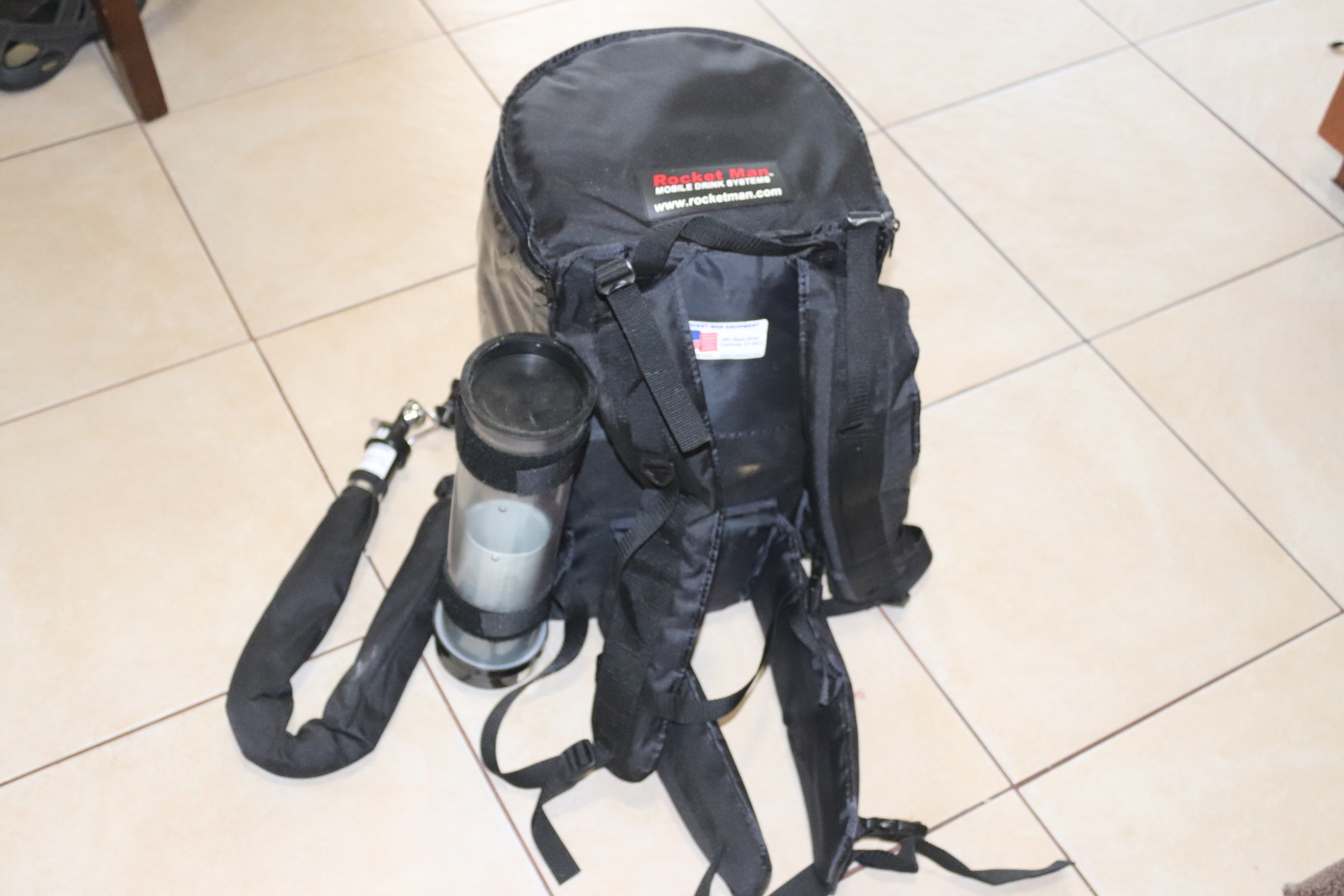 Rocket Man Mobile Drink dispenser Systems CO2 Beer Beverage Backpack No ...