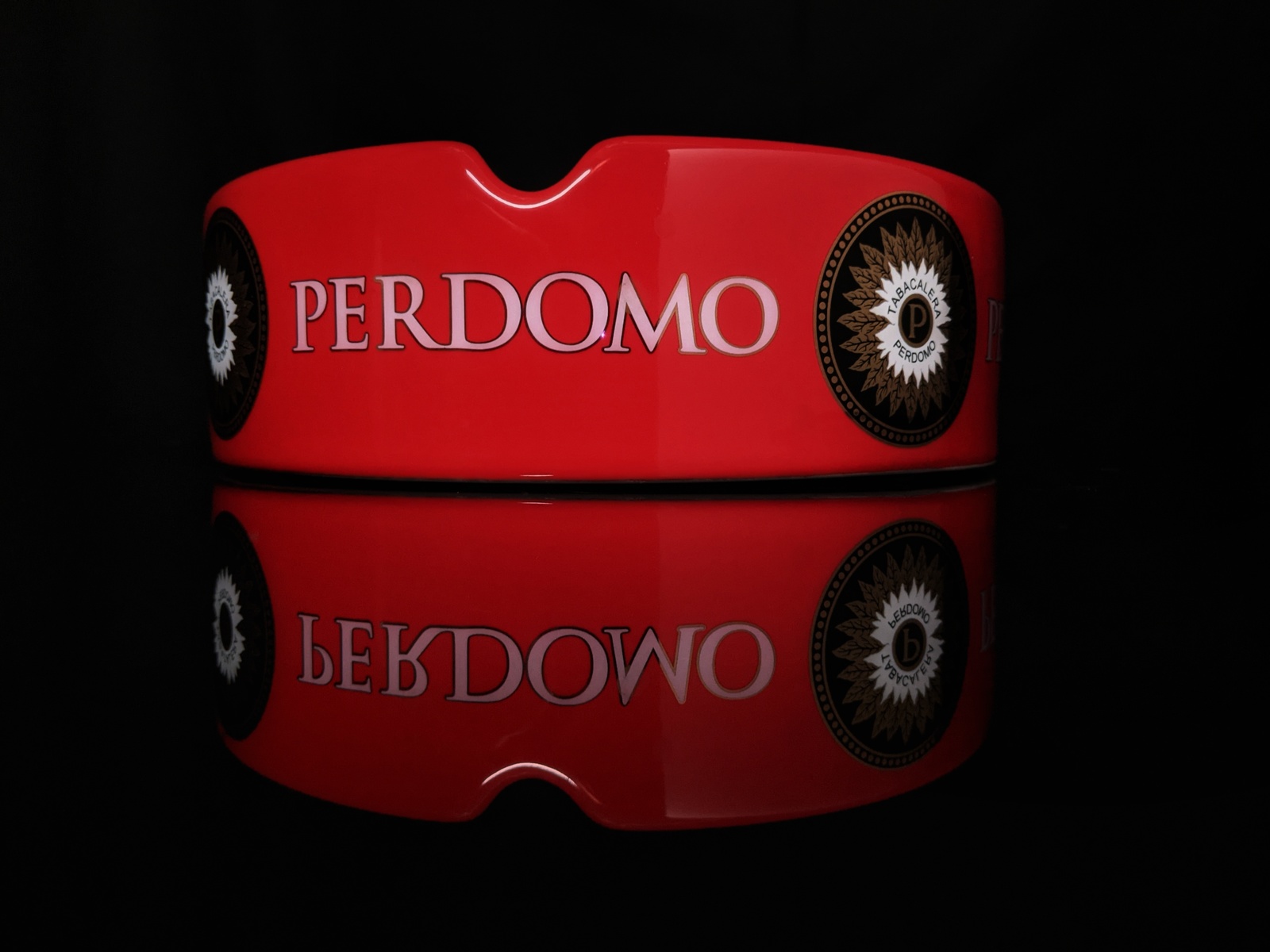Perdomo Red and Gold Ceramic Large Cigar Ashtray 9" Diameter NIB - Ashtrays