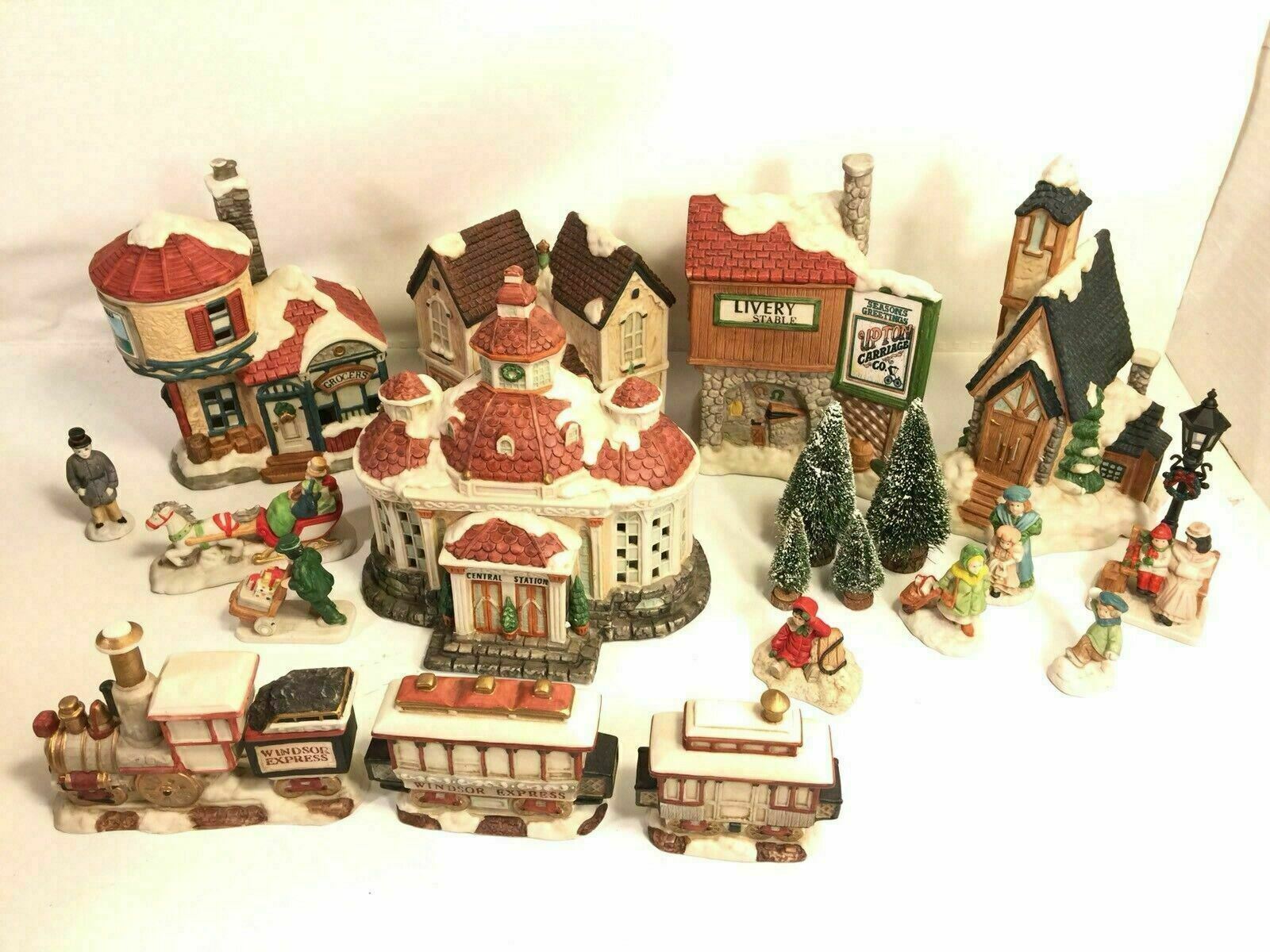 Grandeur Noel Victorian Village Vintage Porcelain 28 Piece Christmas ...