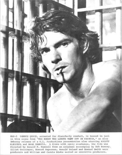 Dennis Quaid buff smoking cigarette original 8x10 photo Night the ...