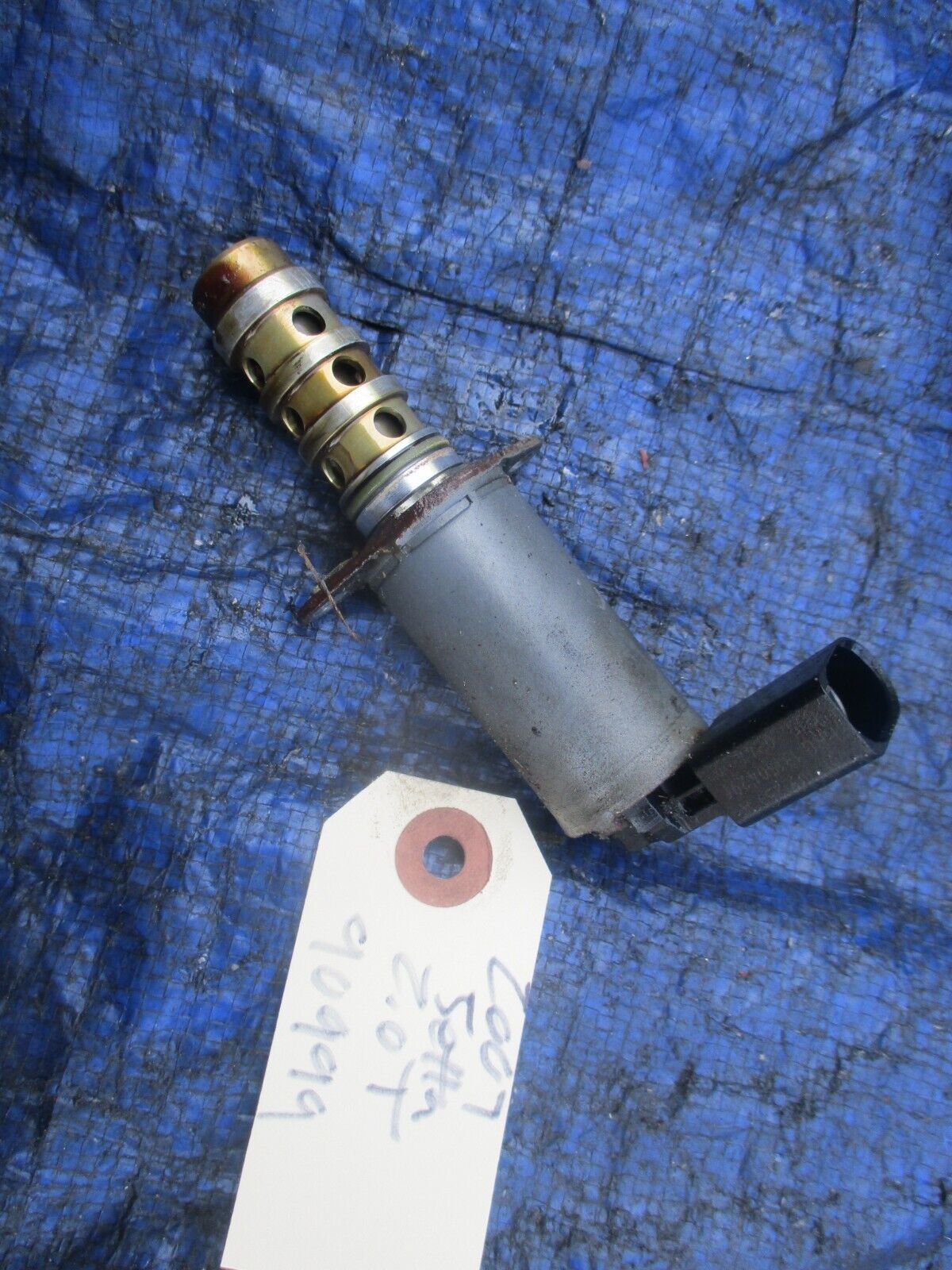 2007 Volkswagen Jetta 2.0 turbo OEM VVT sensor 06F109257A engine motor ...