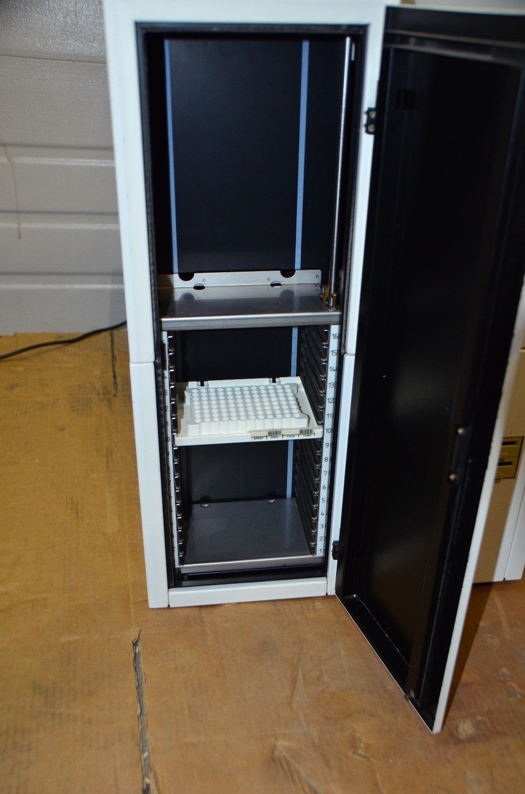 Wallac 1450 Microbeta Liquid Scintillation Counter 1450-001 with ...