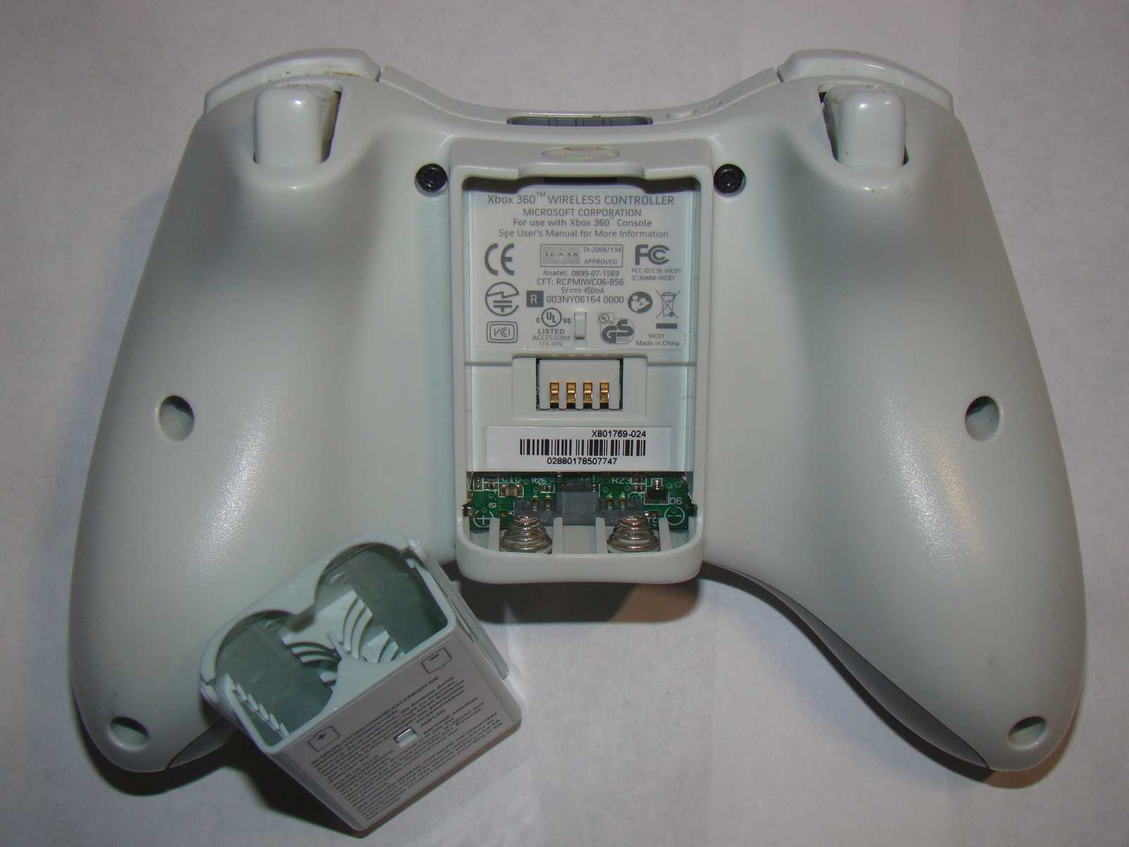 XBOX 360 - Official OEM Wireless Controller (White) - Controllers ...