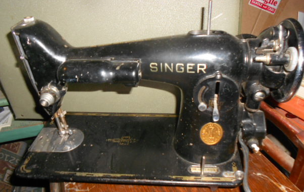Singer 201 Rotating Hook & Bobbin Case Complete #45274 - Machine Parts ...