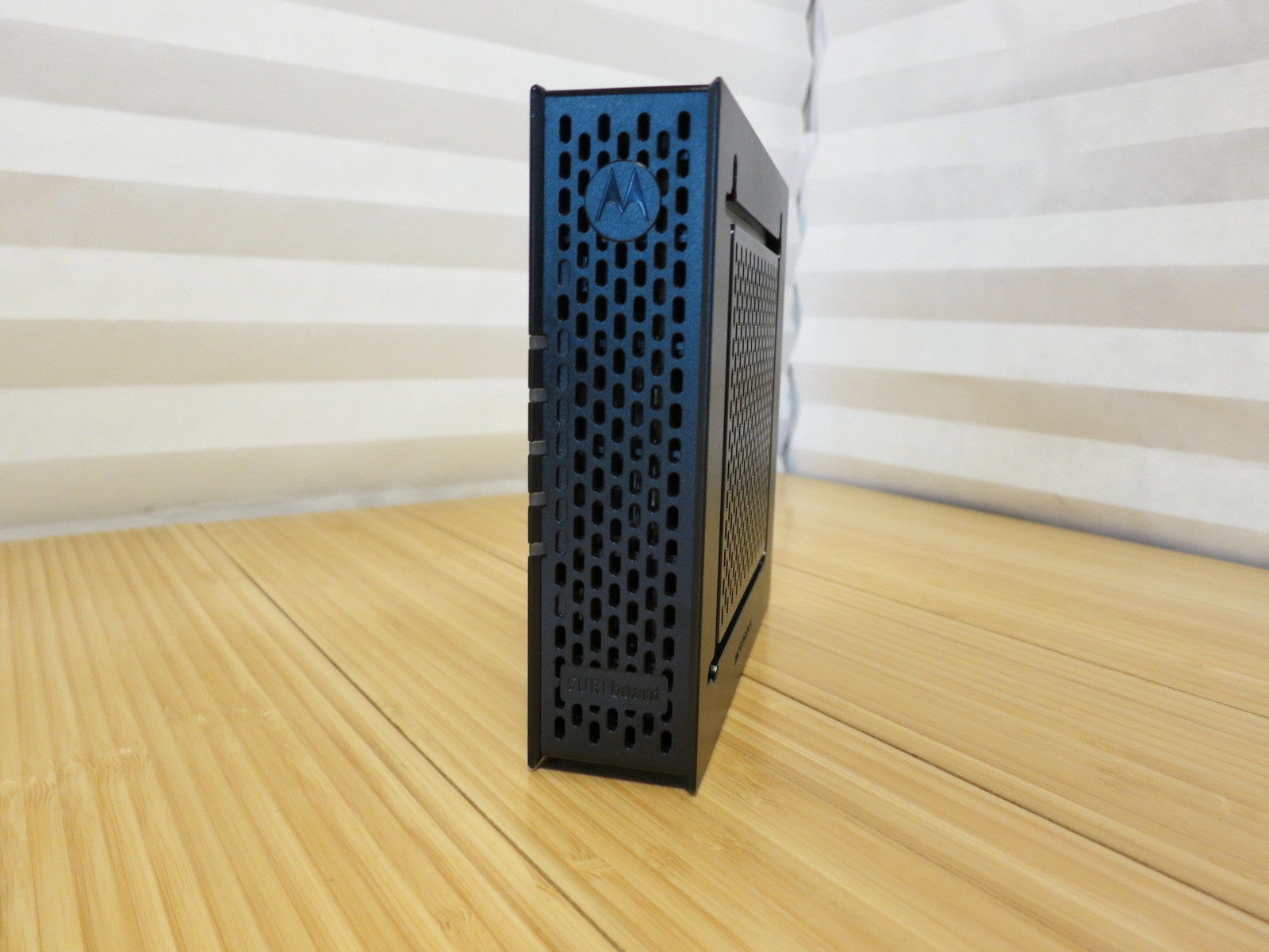 Motorola SB6120 Surfboard Extreme Cable Modem Docsis 3.0 - Modems