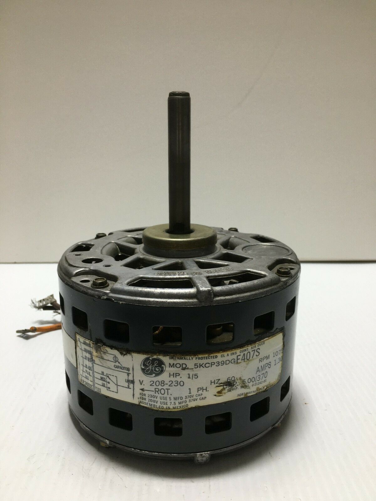 GE FAN MOTOR 5KCP39DGF407S 1/5 HP 1075 RPM 208-230 V 21242-01 used # ...