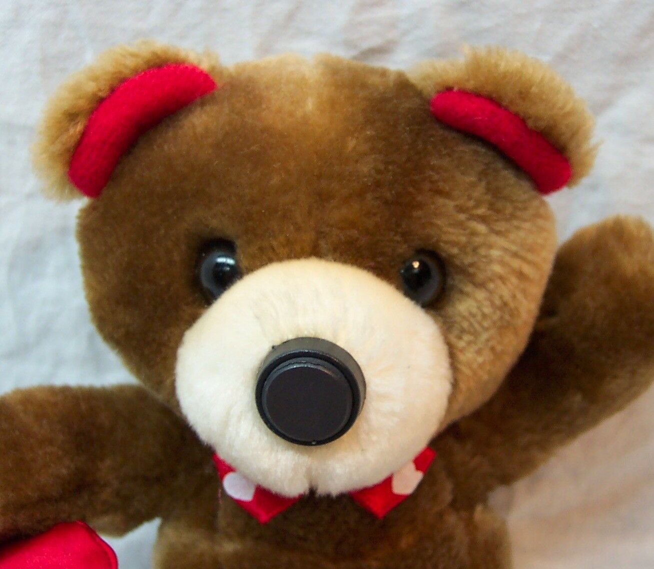 Applause VINTAGE TEDDY BEAR W/ HEART AND MAGNET NOSE 6" Plush STUFFED ...