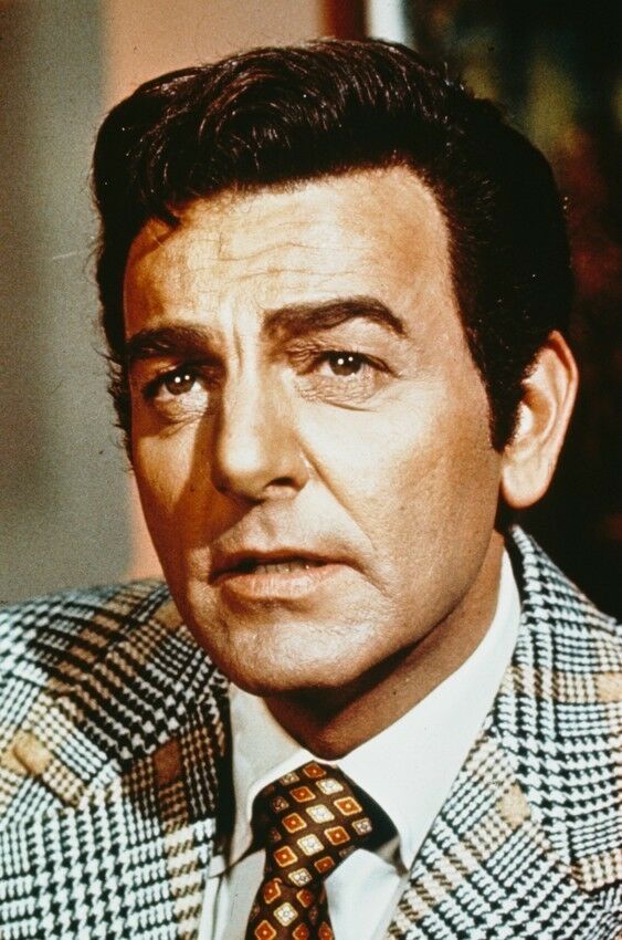 Mike Connors As Joe Mannix In Mannix 11x17 Mini Poster Suit And Tie ...