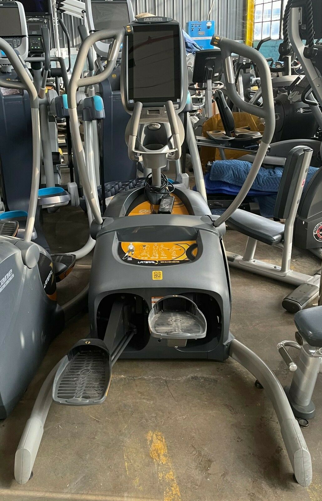 Octane LX8000 with TouchScreen - Delivery Included (Curbside) - Ellipticals