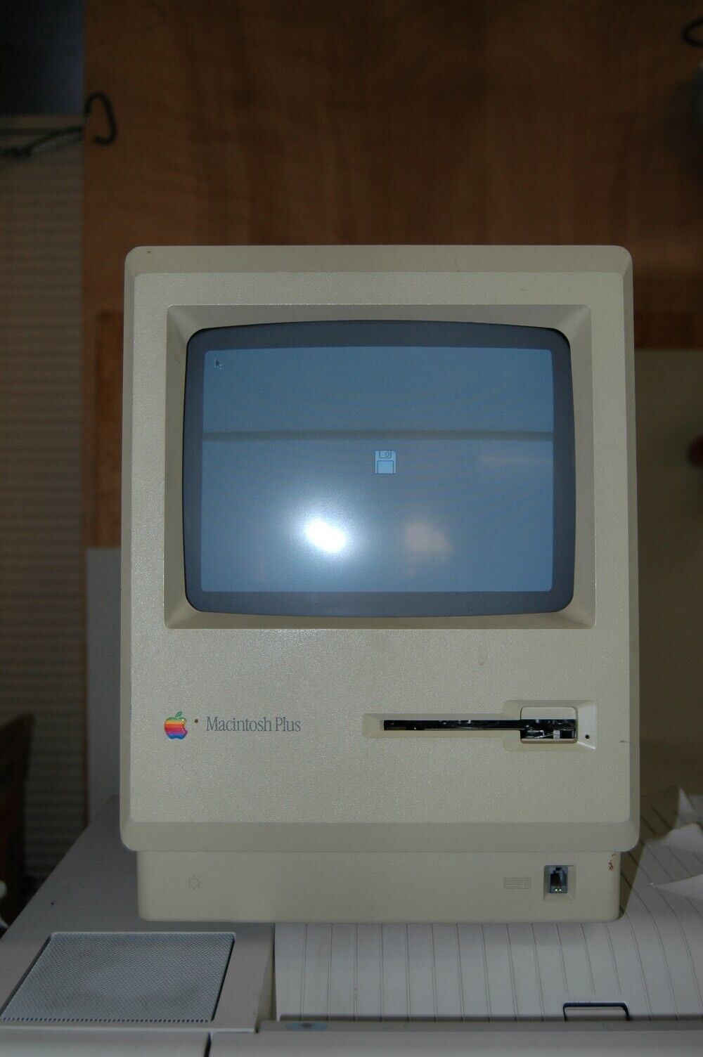 Vintage Macintosh Plus 1MB Computer Powers Up No Cord M0001A - Vintage ...