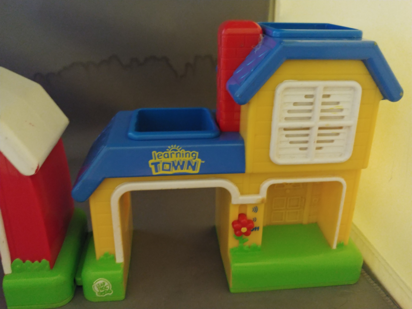 Learning Town Leap Frog Baby Barn Farm and House no blocks work fine ...