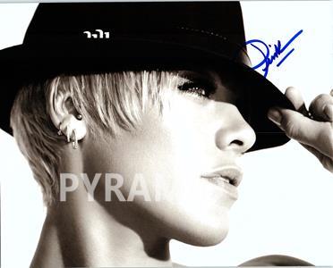 PINK- SINGER Autographed Signed Photo w/ Certificate of Authenticity ...