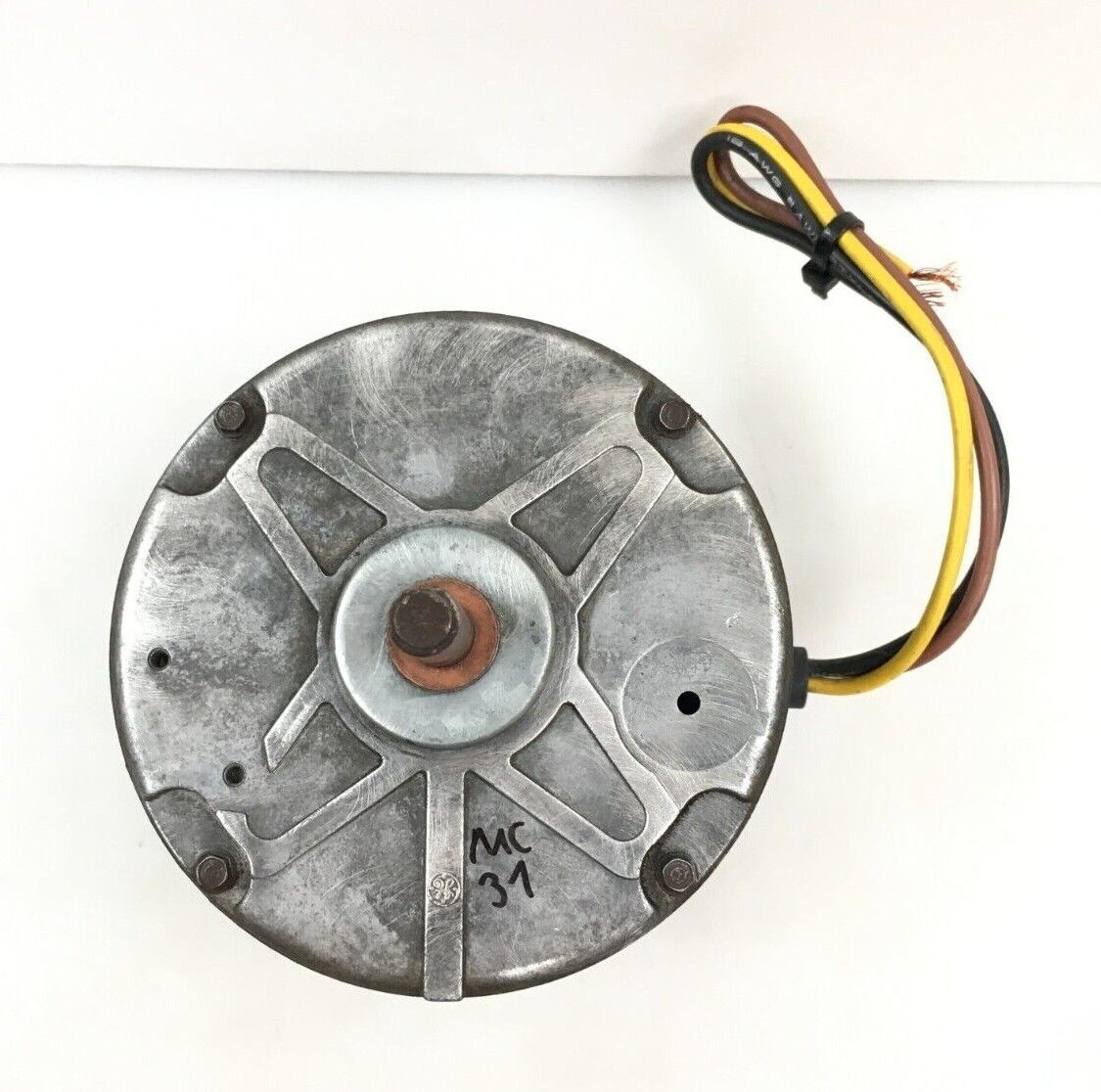 GE 5KCP39EGS070S Carrier HC39GE237A Condenser Motor 1100RPM 1/4HP used ...