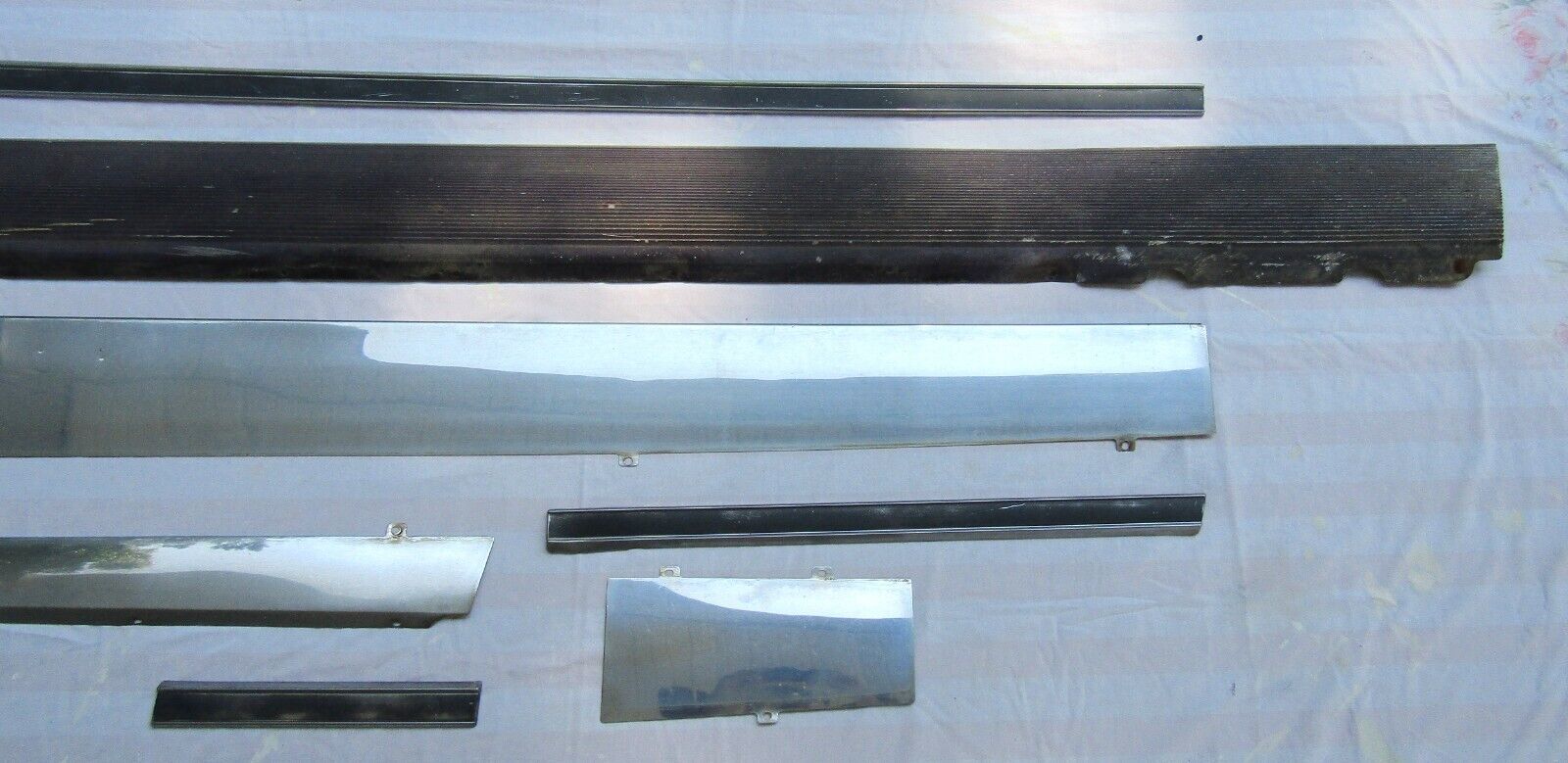 1968 BUICK RIVIERA RIGHT HAND LOWER ROCKER PANEL SIDE MOLDING - Body ...