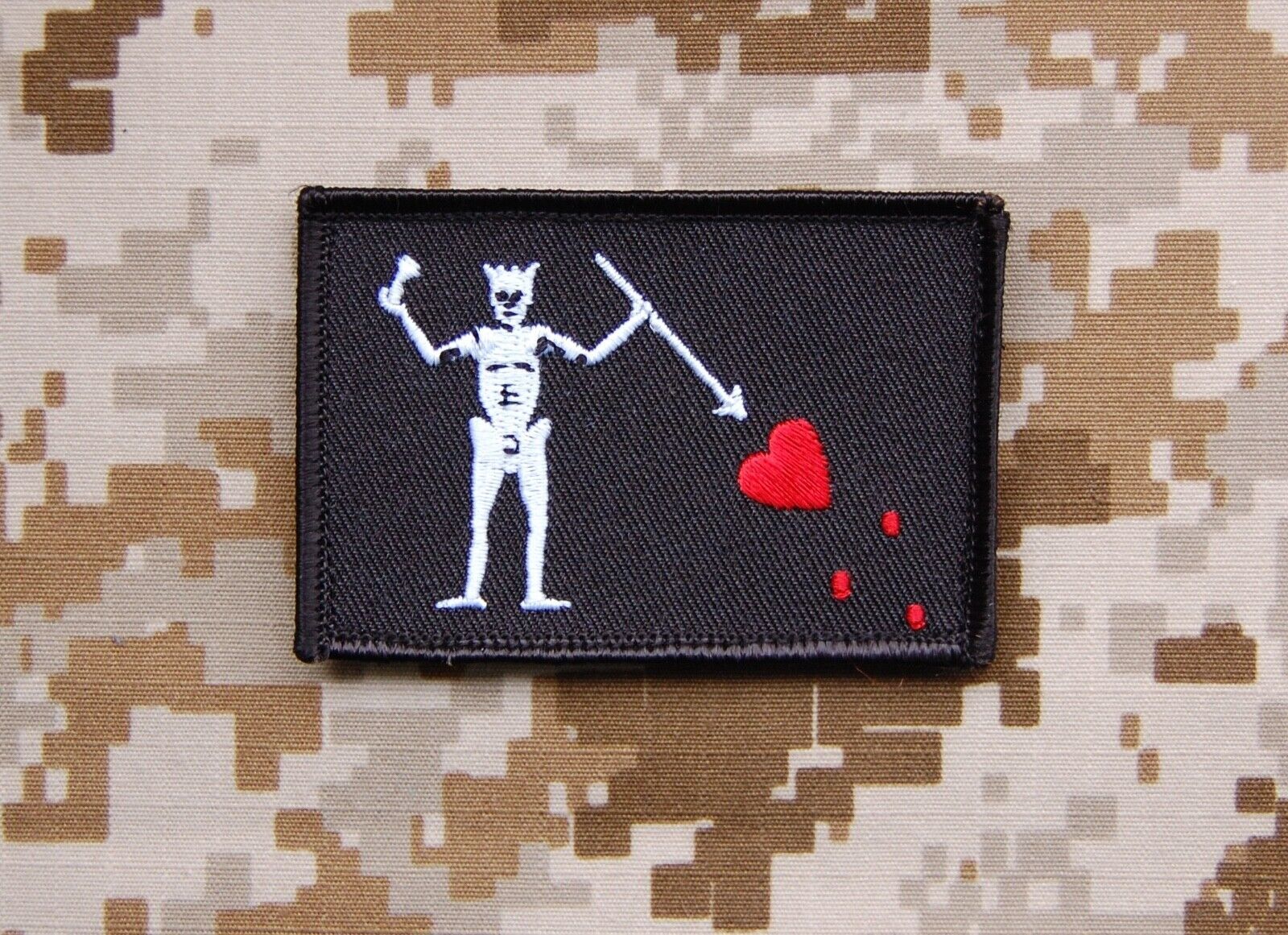 Blackbeard Pirate Flag Morale Patch Navy SEAL Team 3 Edward Teach ...