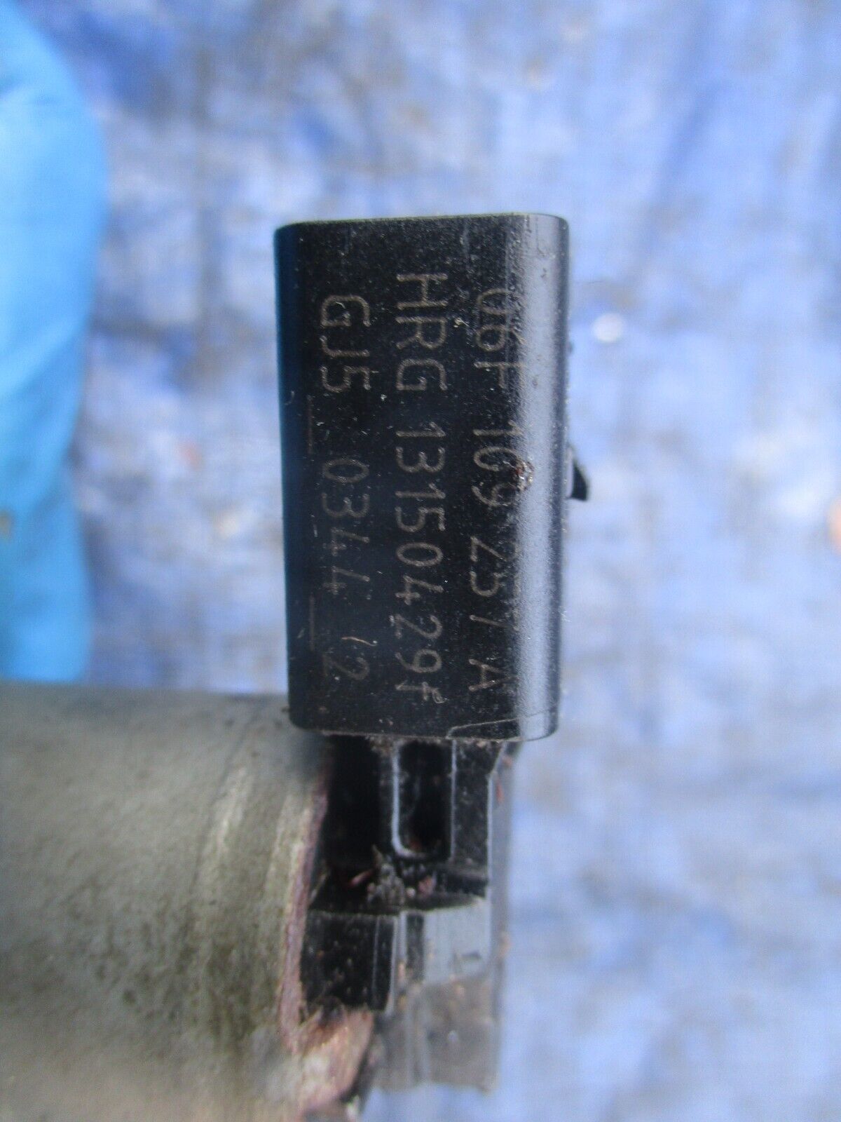 2007 Volkswagen Jetta 2.0 turbo OEM VVT sensor 06F109257A engine motor ...