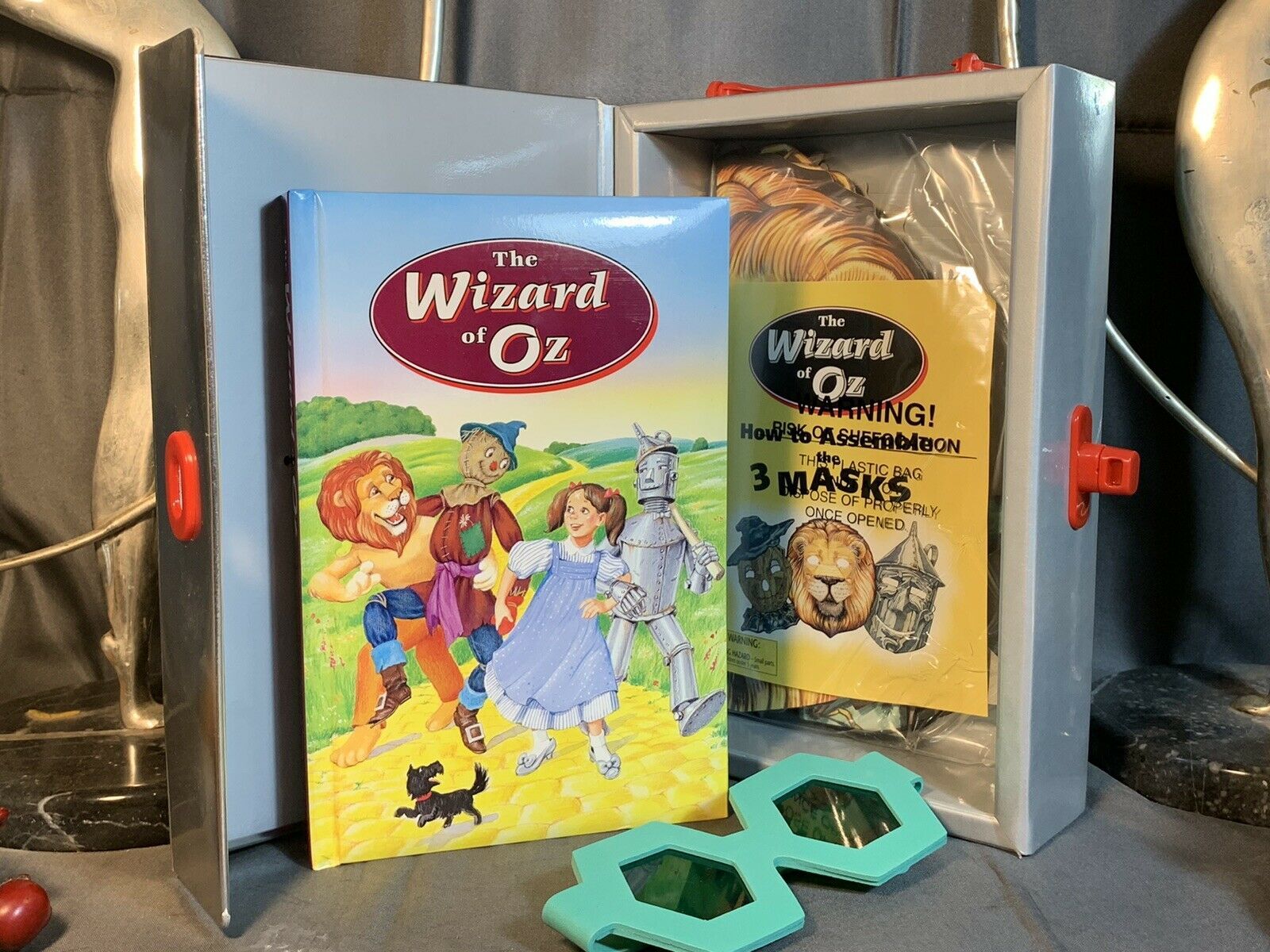 Tormont Wizard Of Oz “You’re In The Story” Book- Masks Signed by Buddy ...