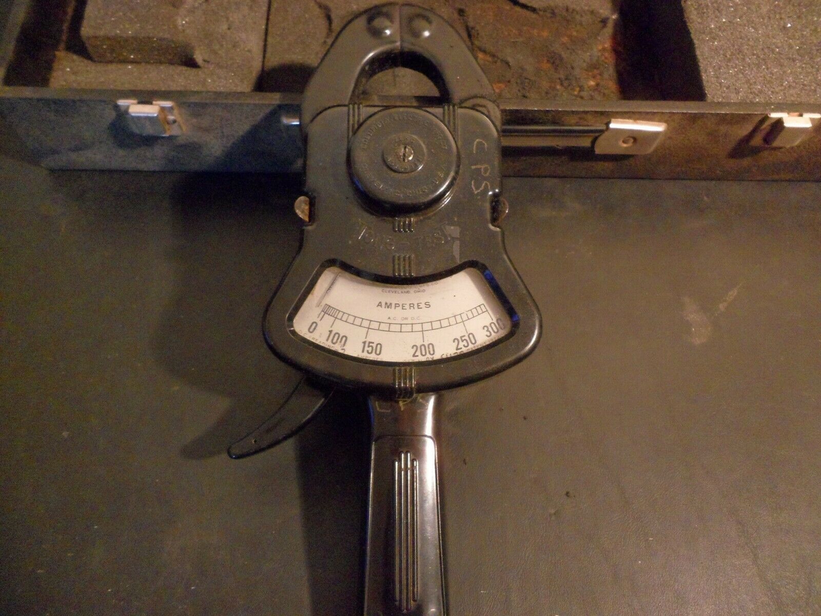 VINTAGE COLUMBIA ELECTRIC TONG TEST AMMETER W/CASE 0-300 amp - Ammeters