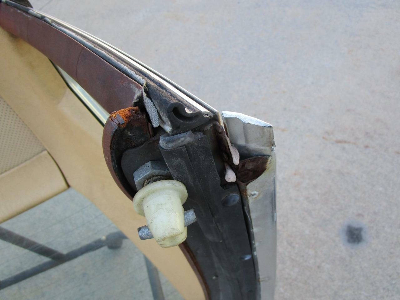 Mercedes R107 MB SL Original Convertible Gold Hard Top Hardtop W Stand ...