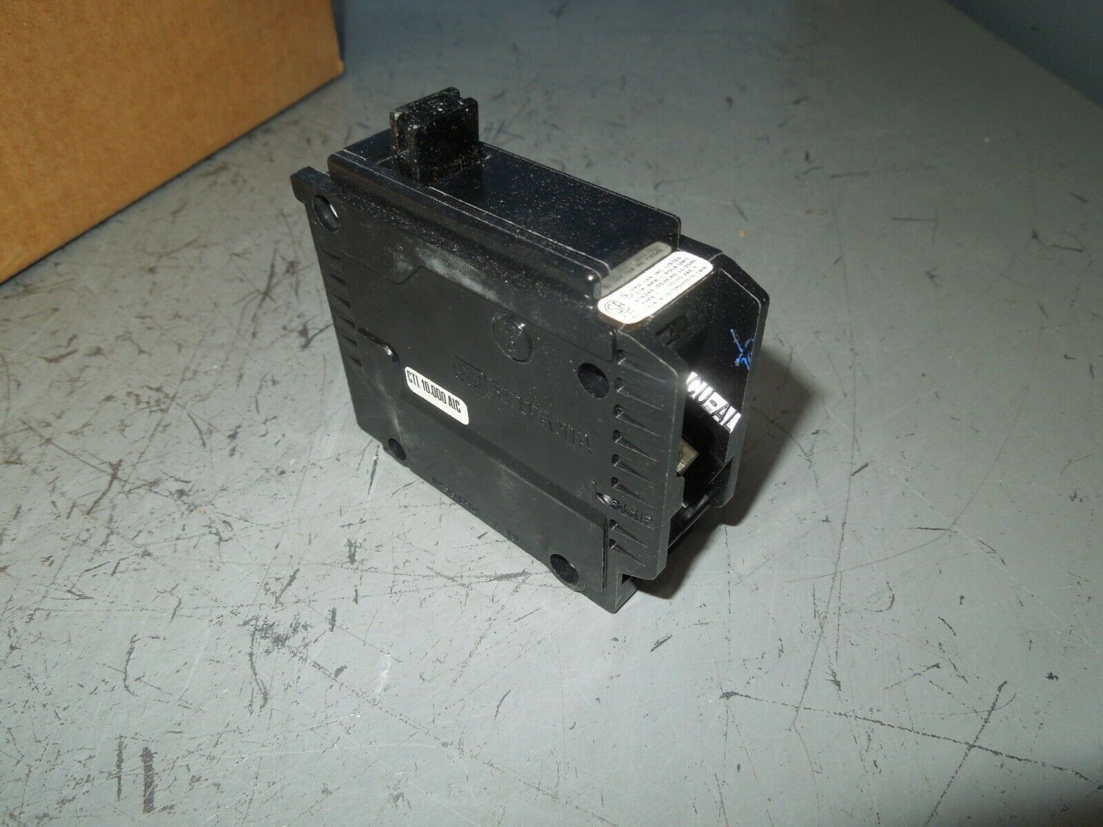 GTE Sylvania C115 15A 1p 120V Type C Plug On Circuit Breaker Surplus ...