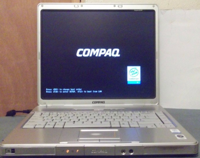 Compaq Presario M2000 15'' 1.50GHz 480MB Ram 40GB Hard Drive Boots - PC ...