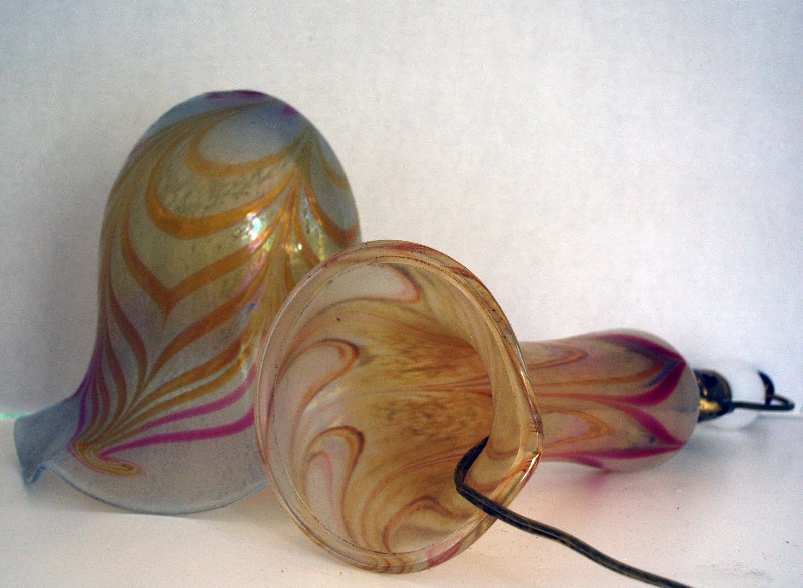 Joel Bloomberg Art Glass Lamp - Pottery & Glass