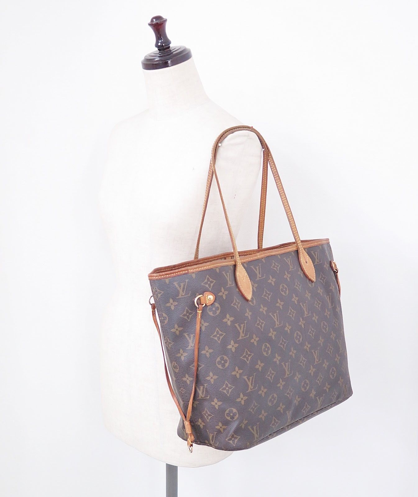 Louis Vuitton Neverfull Bag Material Handling | Paul Smith