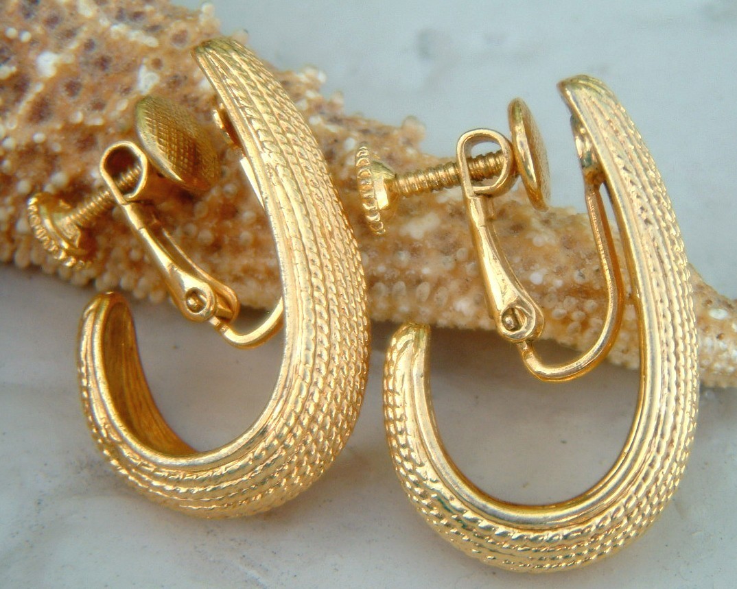 Vintage Napier Earrings Classic Gold Tone Half Hoop Clip - Earrings
