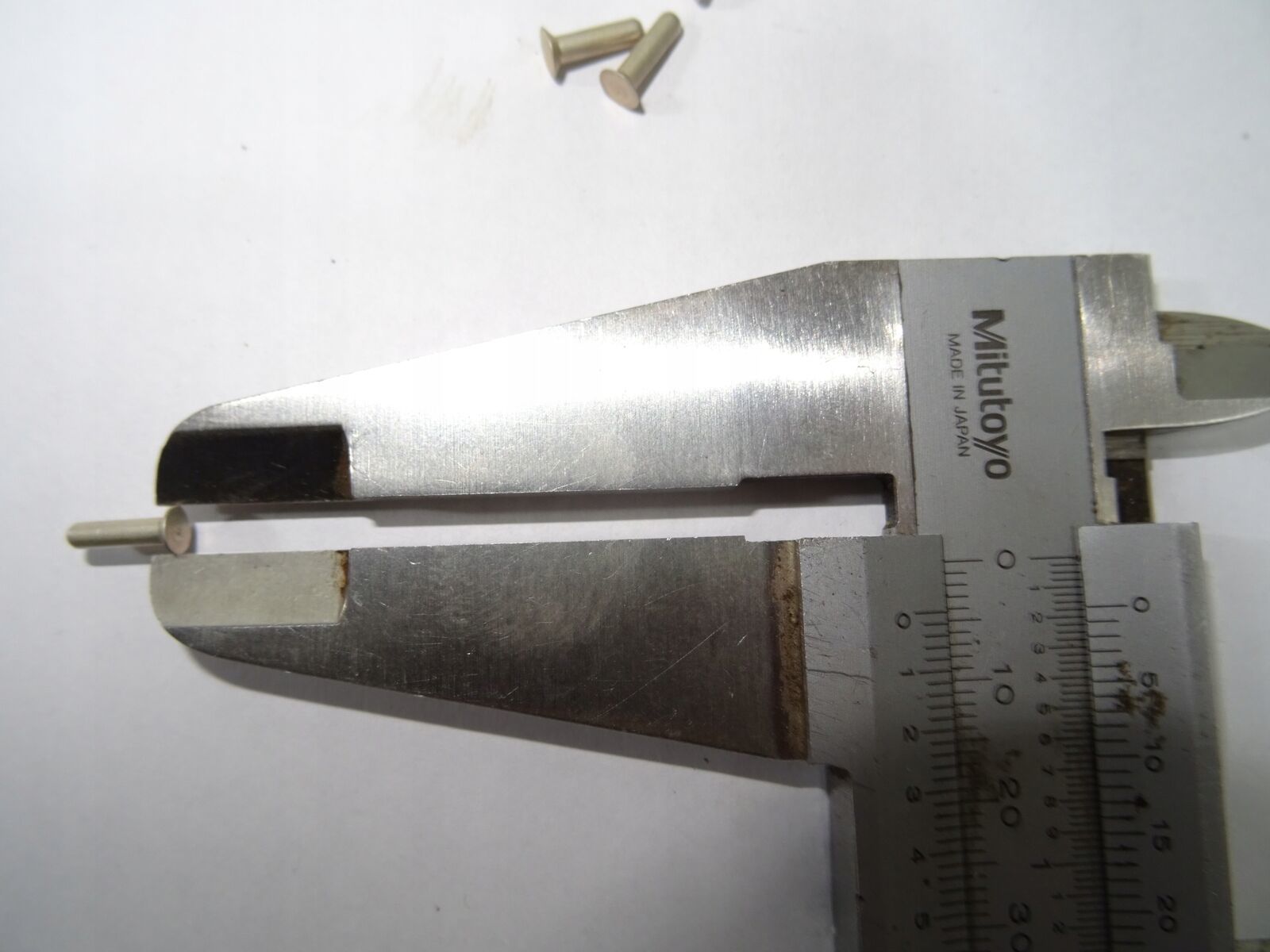 AIRCRAFT Rivets 500 pieces SOLID RIVET 5320005840672/S 6098 - Parts