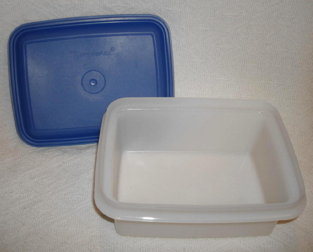 Tupperware Ice Cream Keeper 2 Quart White Container Blue Seal - Food ...