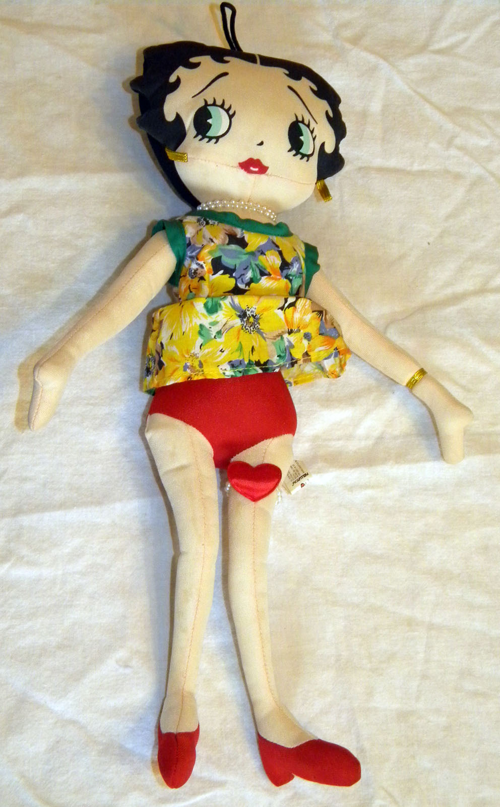 Kellytoy Betty Boop dolls. 4 different and similar items