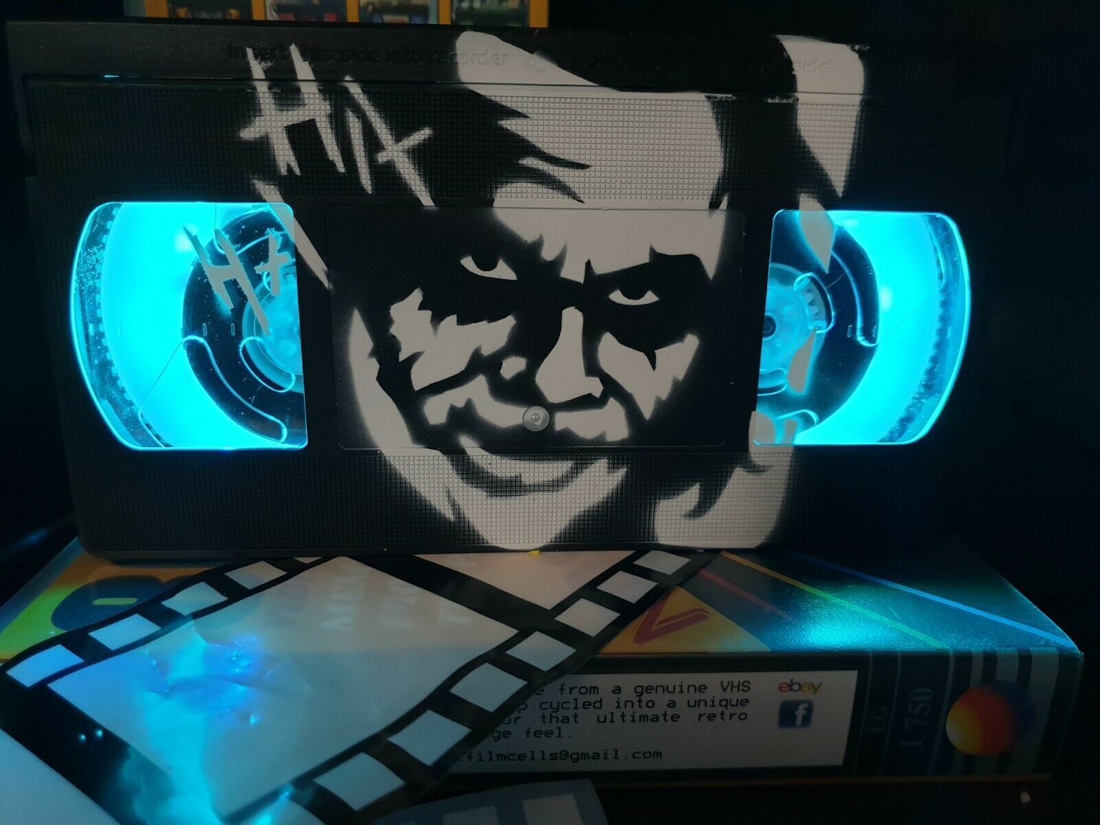 Retro VHS Lamp,Child's Play Chucky,Night Light!Amazing Gift Idea For a ...