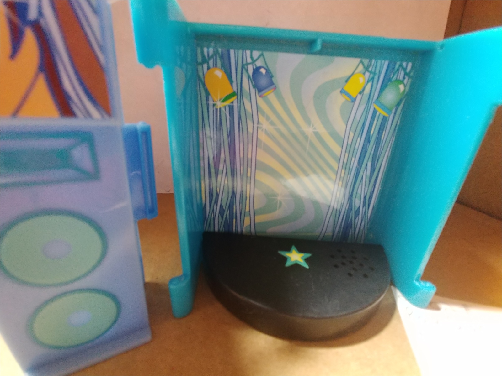 Polly Pocket Lila Blue Rock N Pop Stage Rockstar Accessories Stage ...