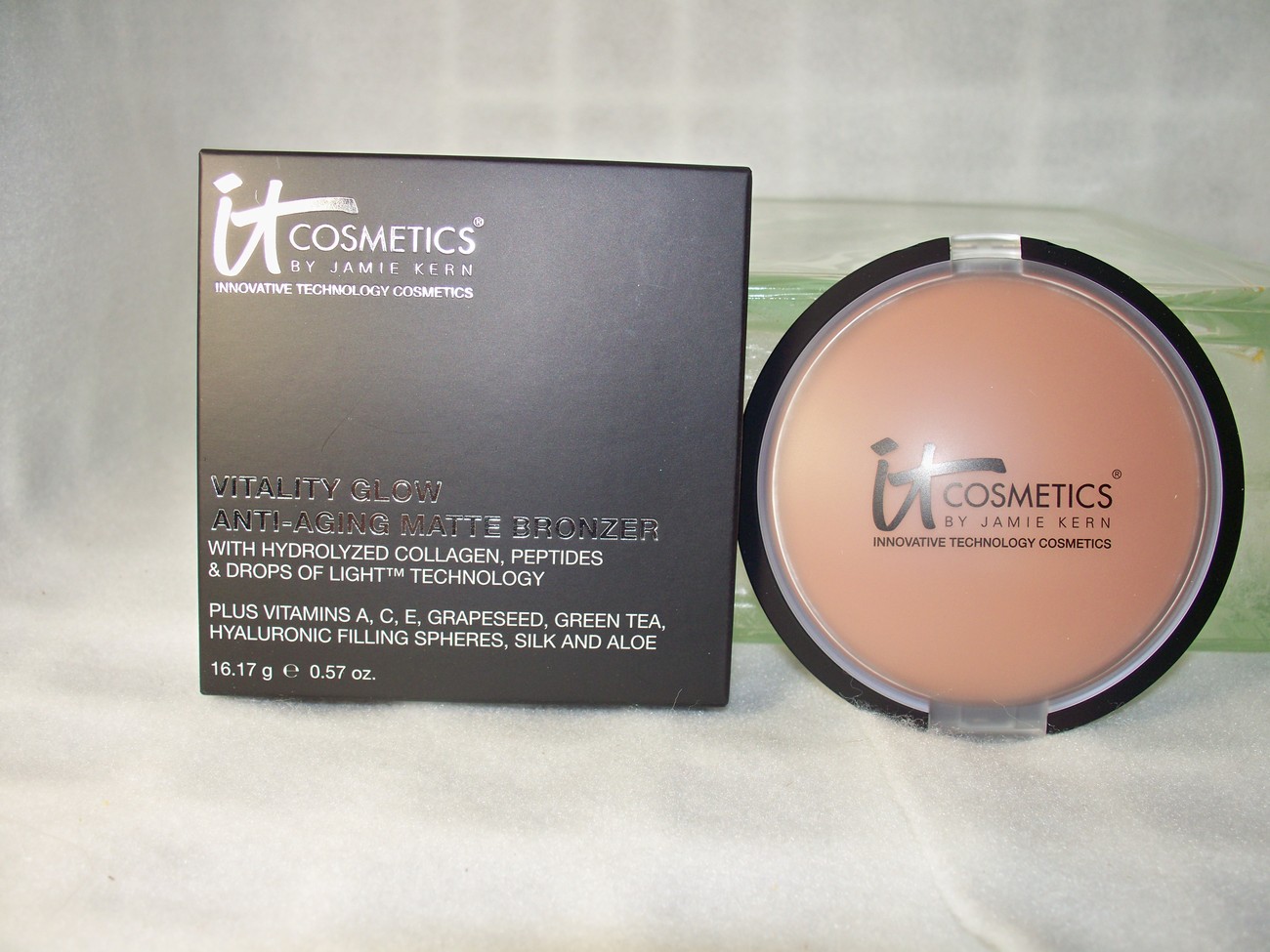 It Cosmetics Vitality Glow Anti-Aging Matte Bronzer Huge size .57 oz ...
