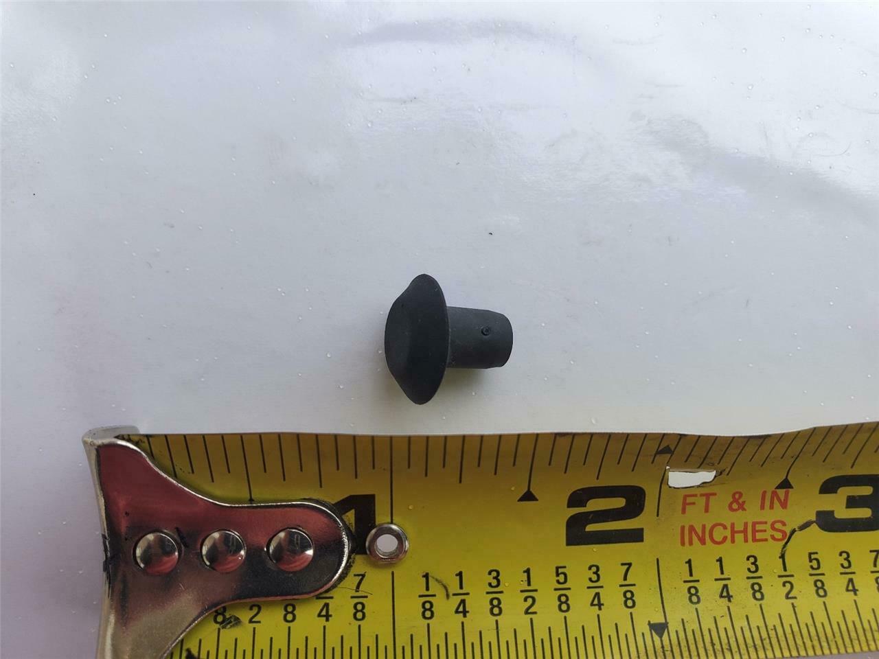 5 Lot OEM GM Trunk Deck Lid Panel Moulding Clip Cap Rubber Drain Plug ...