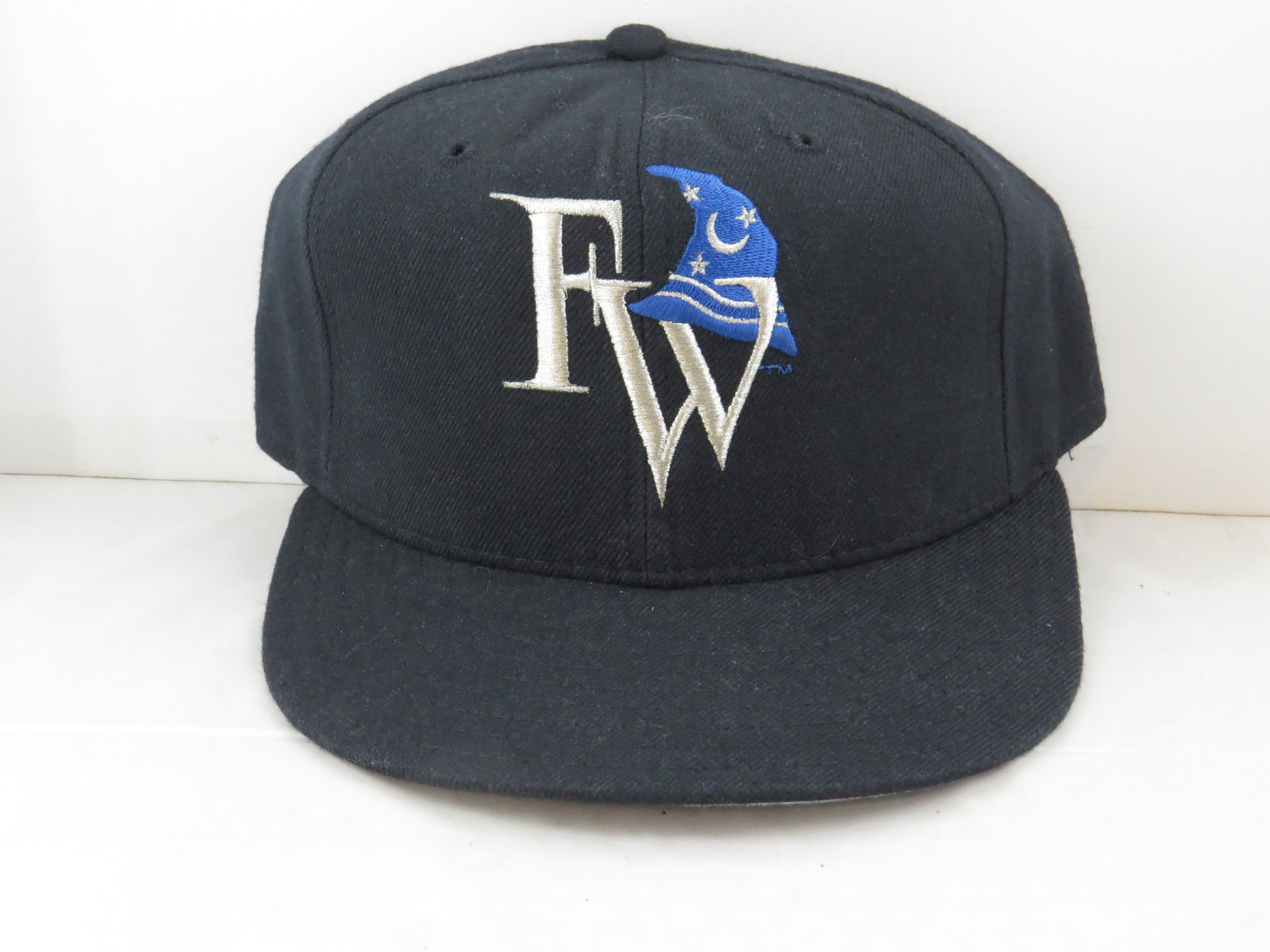 Fort Wayne Wizards Hat (VTG) - New Era Pro Model - Fitted 7 3/8 ...
