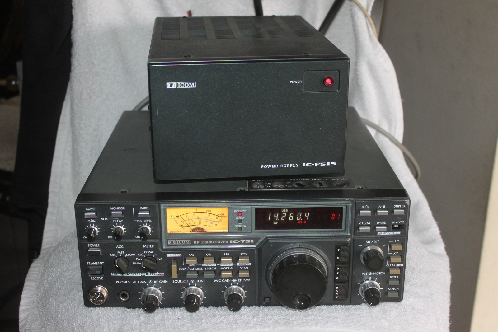 ICOM IC-751 ALLMODE 100W HF TRANSCEIVER WITH IC-PS15 POWER SUPPLY AS IS ...