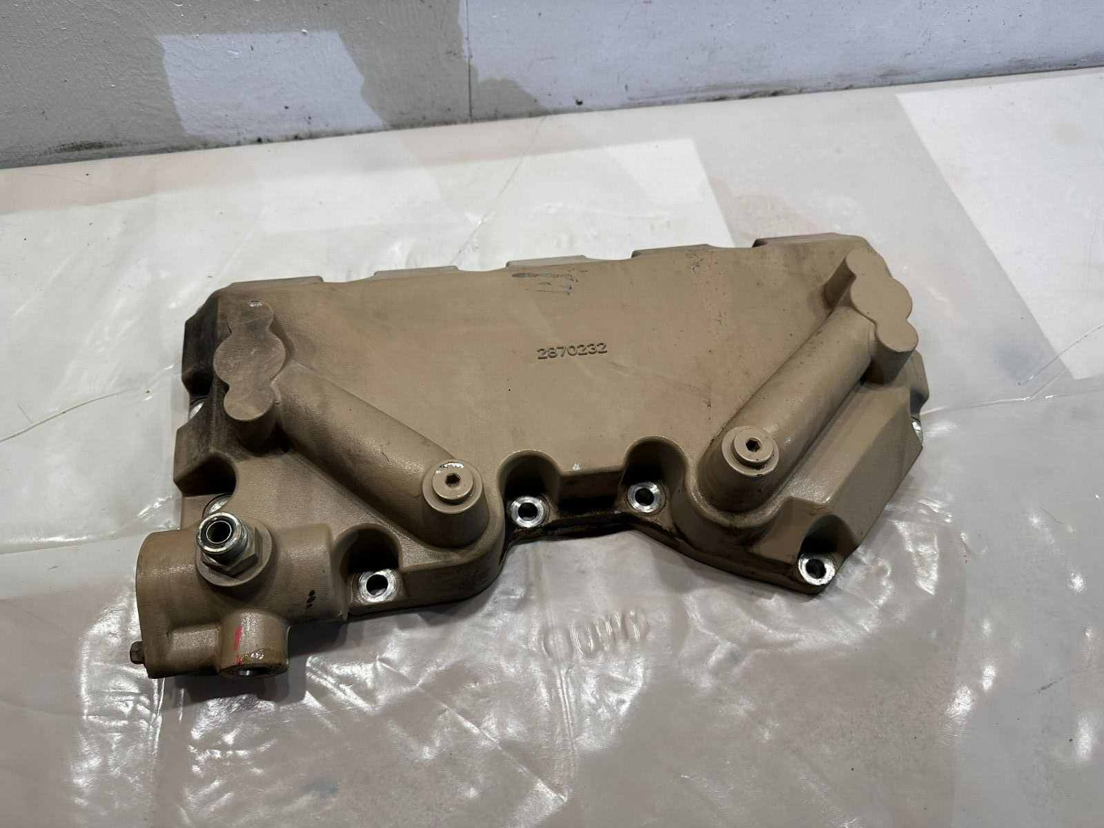 2017 CUMMINS ISX12 ISX 425 DIESEL ENGINE OIL COOLER HOUSING 2870232 OEM - Oil Coolers